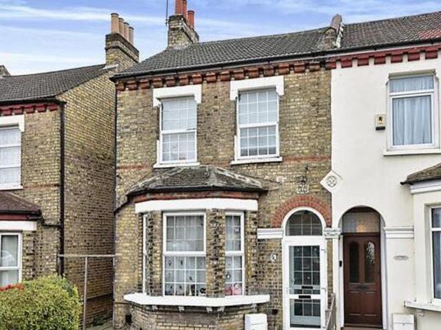 4 Bedroom Semi detached House For Sale In London