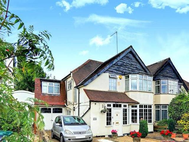 4 Bedroom Semi detached House For Sale In London