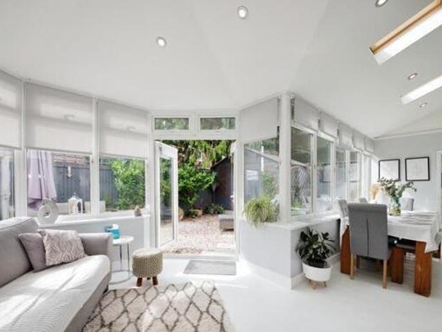 4 Bedroom Semi detached House For Sale In London
