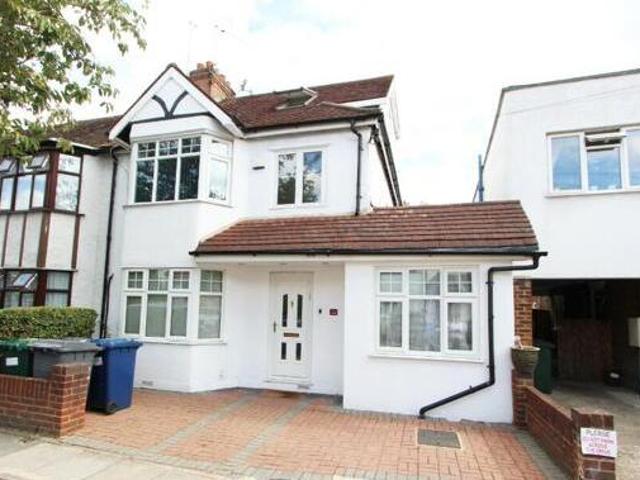4 Bedroom Semi detached House For Sale In London