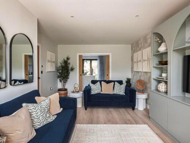 4 bedroom semi detached house for sale in London Road West, Bath, BA1 7HY, BA1