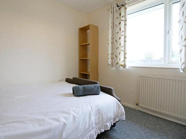 4 bedroom semi detached house for sale in Lodore Avenue, Hellesdon, Norwich, NR6 6XP, NR6