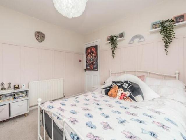 4 bedroom semi detached house for sale in Low Ash Drive, Wrose, Shipley, BD18