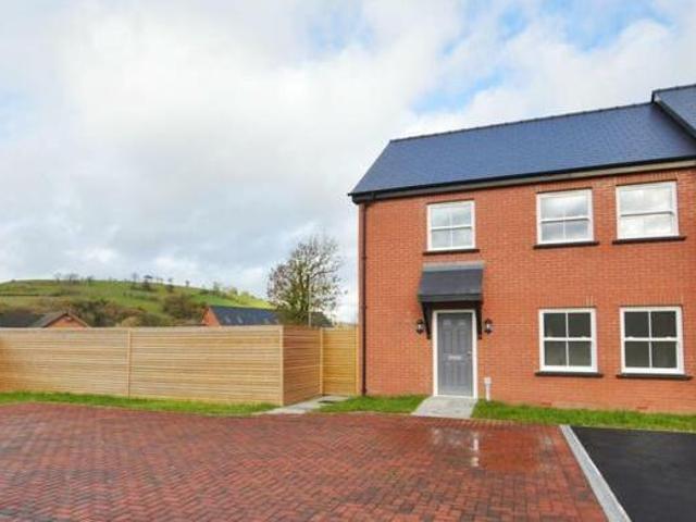 4 Bedroom Semi detached House For Sale In Llandrindod Wells