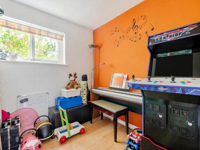 4 bedroom semi detached house for sale in Lunds Farm Road, Woodley, Reading, Berkshire, RG5