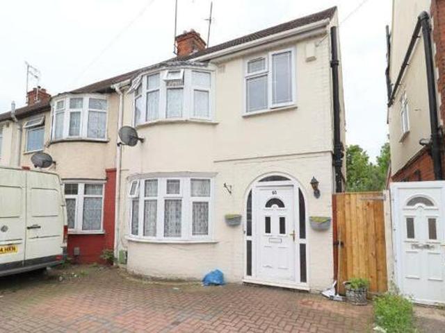 4 Bedroom Semi detached House For Sale In Luton, Bedfordshire
