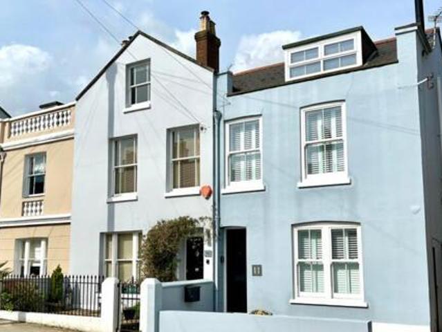 4 Bedroom Semi detached House For Sale In Lymington