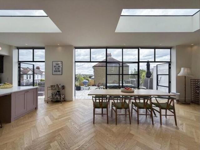 4 bedroom semi detached house for sale in Lynton Gardens, London, N11