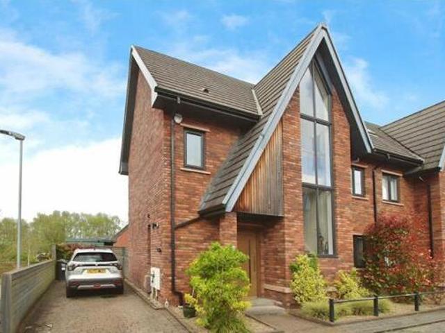 4 Bedroom Semi detached House For Sale In Manchester, Greater Manchester