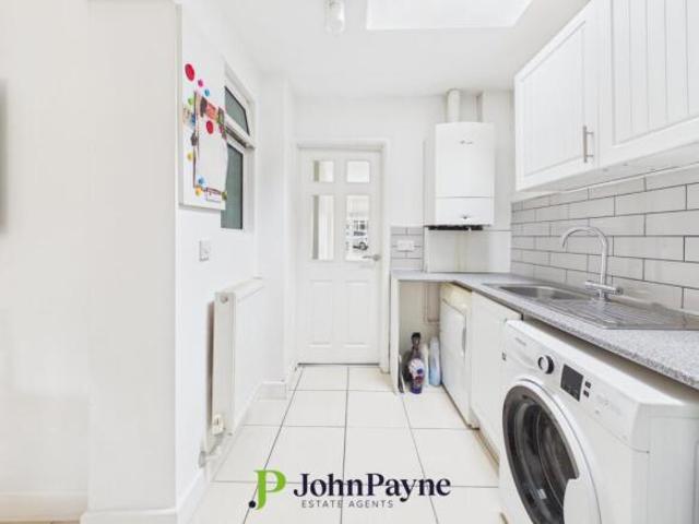 4 bedroom semi detached house for sale in Maidavale Crescent, Styvechale, Coventry, CV3