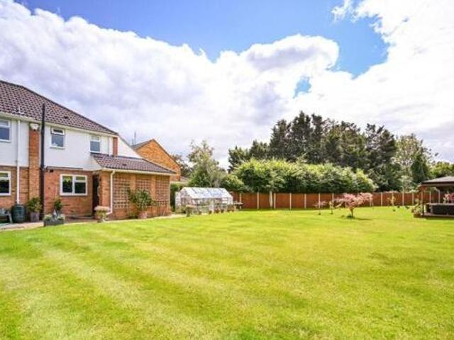 4 Bedroom Semi detached House For Sale In Maidenhead