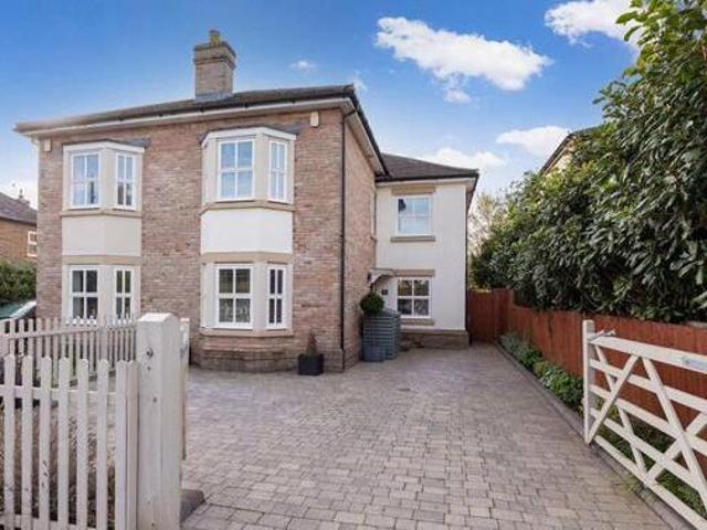 4 Bedroom Semi detached House For Sale In Maidenhead