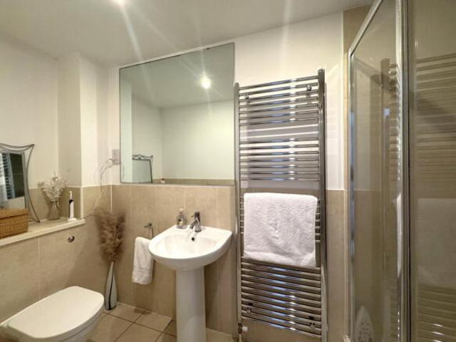 4 bedroom semi detached house for sale in Marden, Kent, TN12