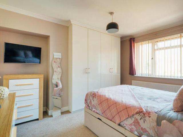 4 bedroom semi detached house for sale in Margaret Road, Worcester, Worcestershire. WR2