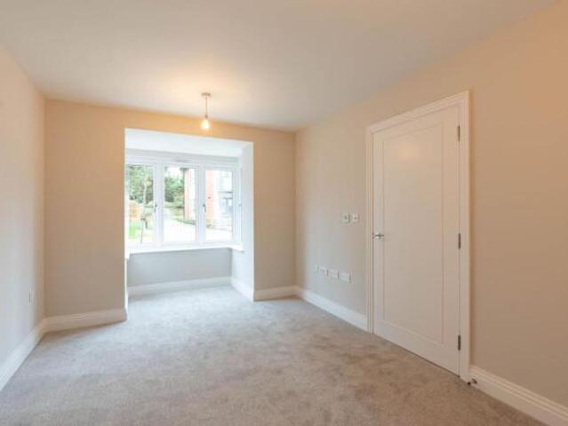 4 bedroom semi detached house for sale in Marshall Road, Cowley, OX4