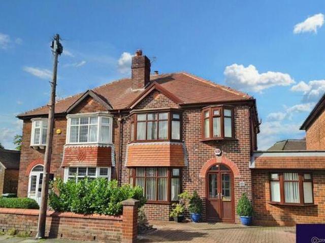 4 Bedroom Semi detached House For Sale In Middleton, Manchester