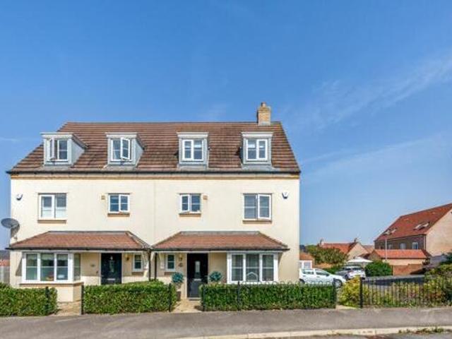 4 Bedroom Semi detached House For Sale In Milton Keynes, Buckinghamshire