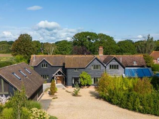 4 Bedroom Semi detached House For Sale In Milford On Sea, Lymington