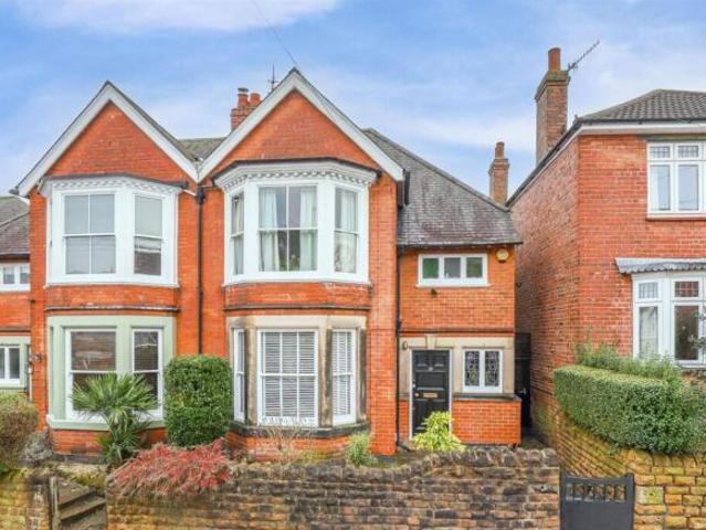 4 bedroom semi detached house for sale in Milner Road, Nottingham, NG5