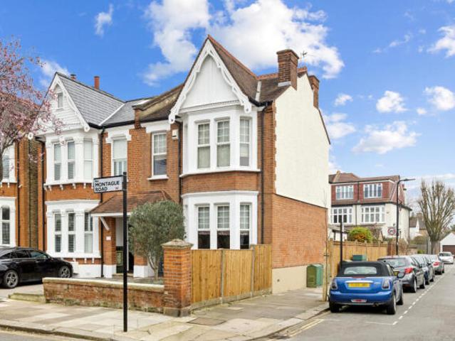 4 bedroom semi detached house for sale in Montague Road, Ealing, London, W13