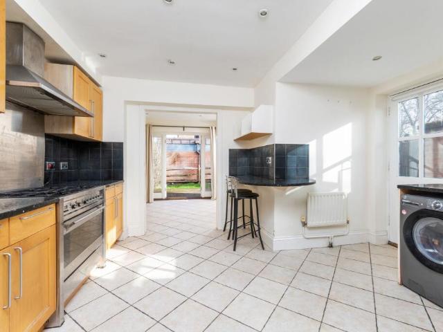 4 bedroom semi detached house for sale in Monks Road, Winchester, SO23