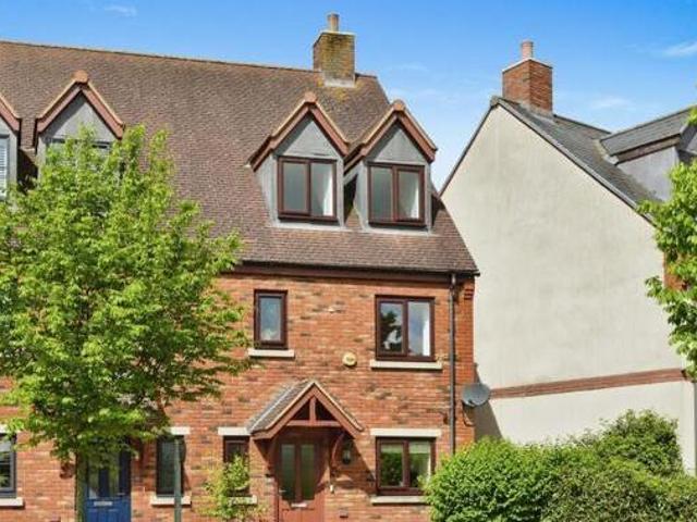 4 Bedroom Semi detached House For Sale In Monkston Park