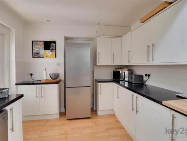 4 bedroom semi detached house for sale in Mosborough Moor, Mosborough, S20