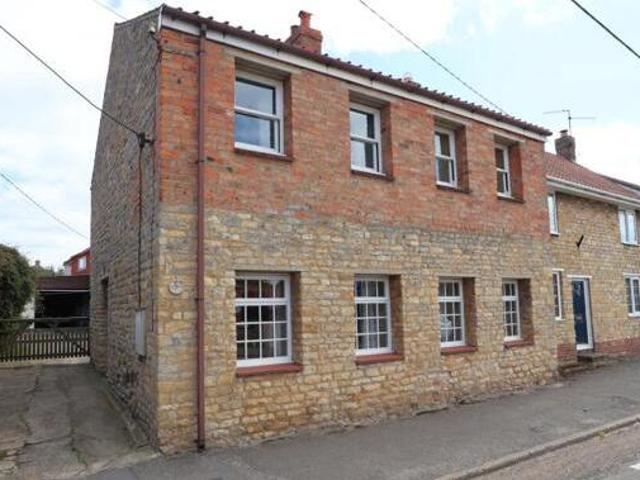 4 Bedroom Semi detached House For Sale In Navenby