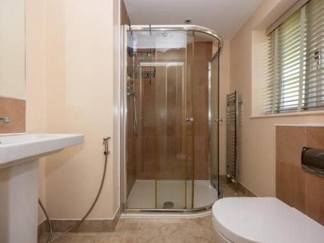 4 bedroom semi detached house for sale in New Inn Lane, Guildford, Surrey, GU4
