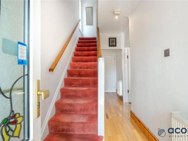 4 bedroom semi detached house for sale in New Way Road, Colindale, London, NW9
