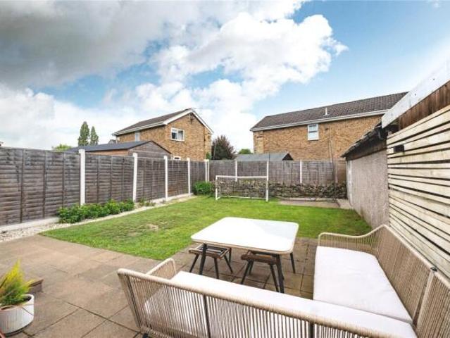 4 bedroom semi detached house for sale in Newlaithes Road, Horsforth, Leeds, LS18