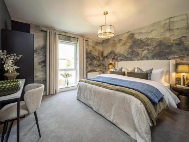 4 bedroom semi detached house for sale in Newmarket Road, Cambridge, CB5
