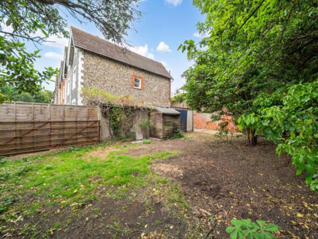 4 bedroom semi detached house for sale in Nightingale Road, Guildford, GU1