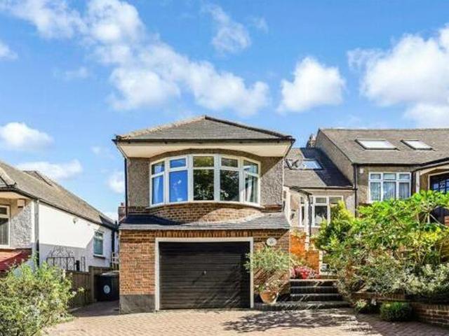 4 Bedroom Semi detached House For Sale In North Chingford