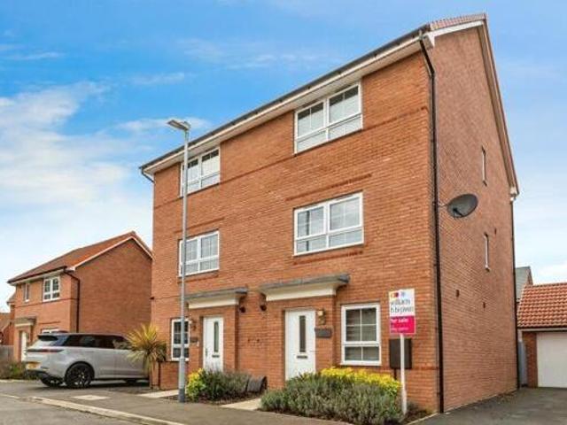 4 Bedroom Semi detached House For Sale In North Hykeham