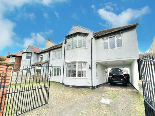 4 Bedroom Semi detached House For Sale In North Shore