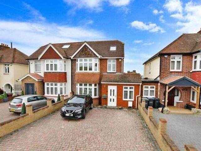 4 Bedroom Semi detached House For Sale In Northfleet, Gravesend