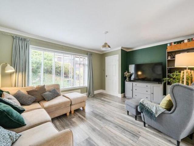 4 bedroom semi detached house for sale in Norwich Road, EX4