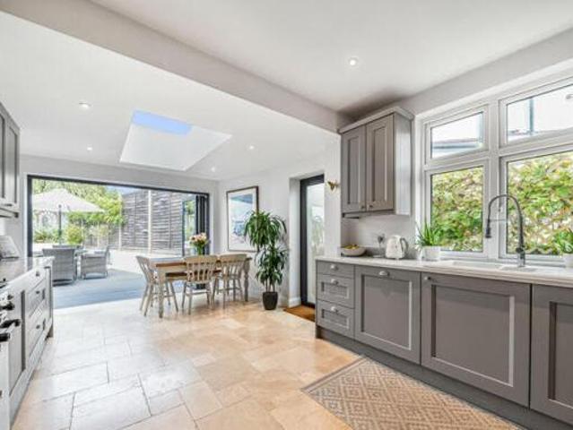 4 Bedroom Semi detached House For Sale In Norbury