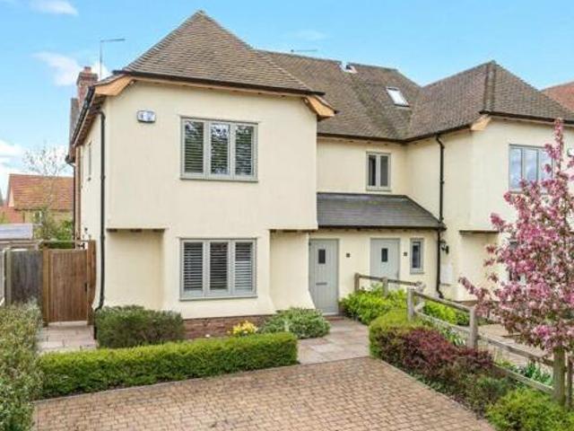 4 Bedroom Semi detached House For Sale In Nr Saffron Walden, Essex