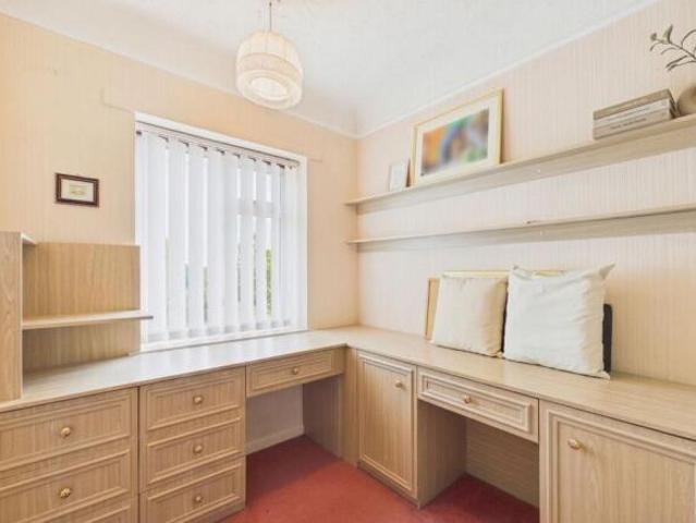 4 bedroom semi detached house for sale in Oaks Drive, Upton, CH2