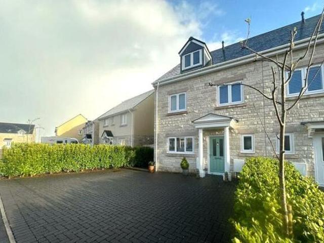 4 Bedroom Semi detached House For Sale In Off Wakeham