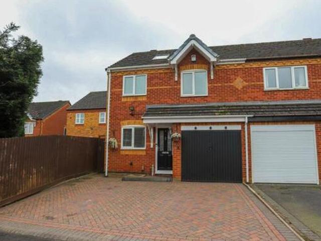 4 Bedroom Semi detached House For Sale In Oldbury