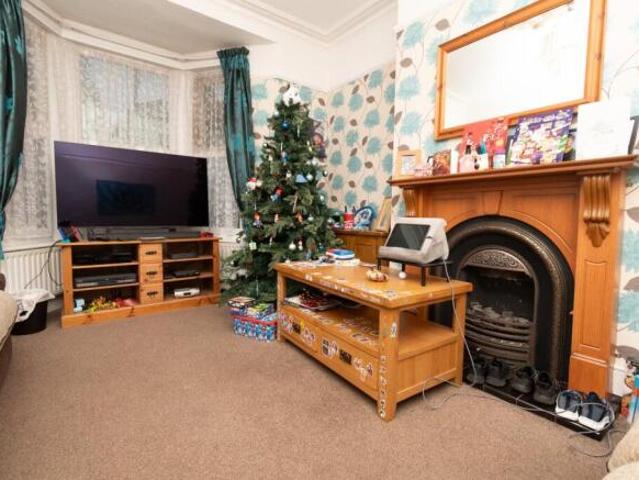 4 bedroom semi detached house for sale in Osborne Road, Broadstairs, Kent, CT10