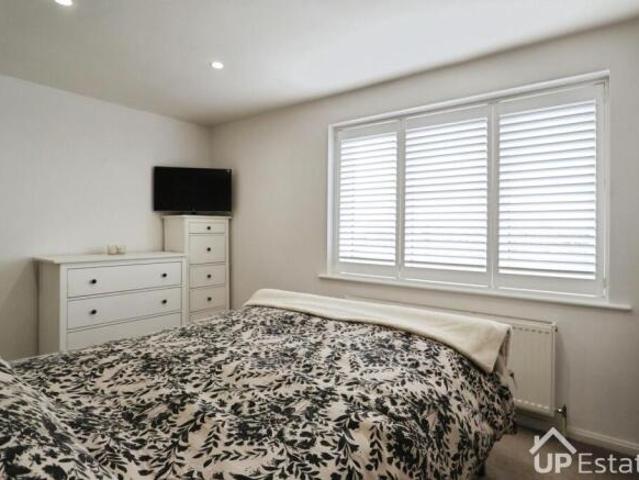 4 bedroom semi detached house for sale in Oxendon Way, Binley, Coventry, CV3