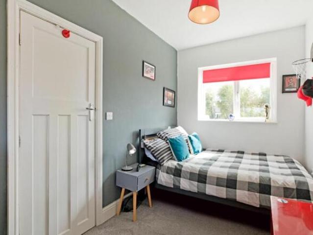 4 bedroom semi detached house for sale in Oxford Avenue, Guiseley, LS20