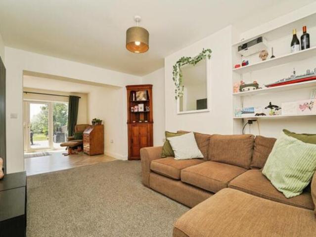 4 bedroom semi detached house for sale in Oxstalls Drive, Gloucester, GL2