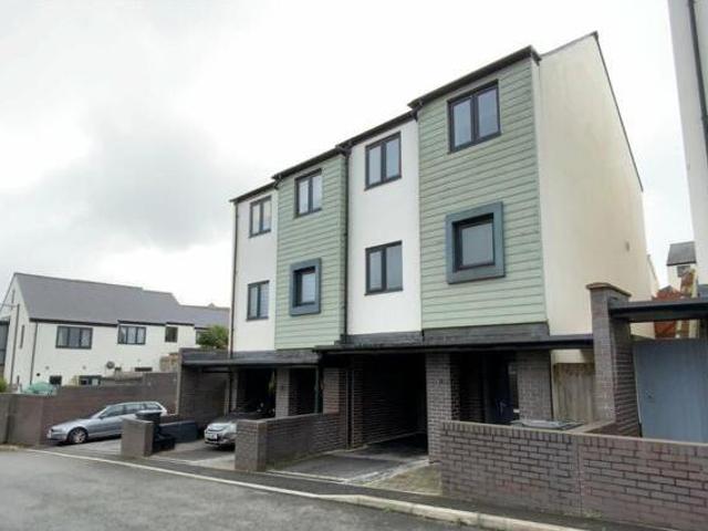 4 Bedroom Semi detached House For Sale In Paignton