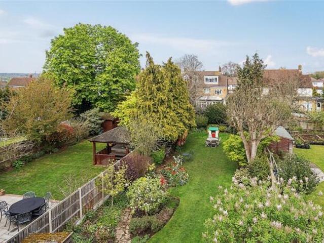 4 bedroom semi detached house for sale in Park Avenue, Orpington, BR6