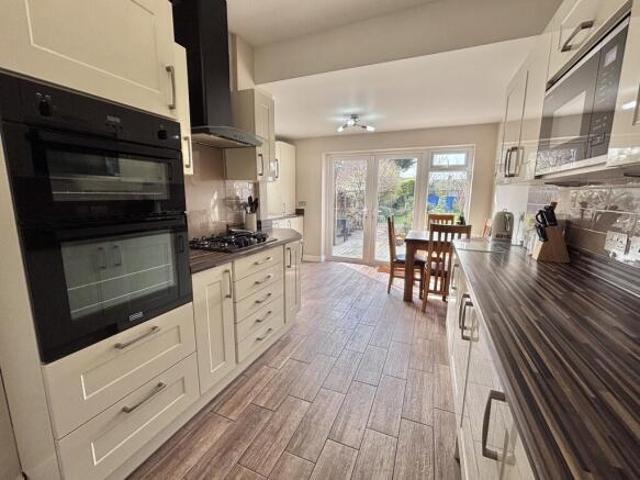 4 bedroom semi detached house for sale in Park Hill Avenue, Leicester, Leicestershire. LE2 8HQ, LE2